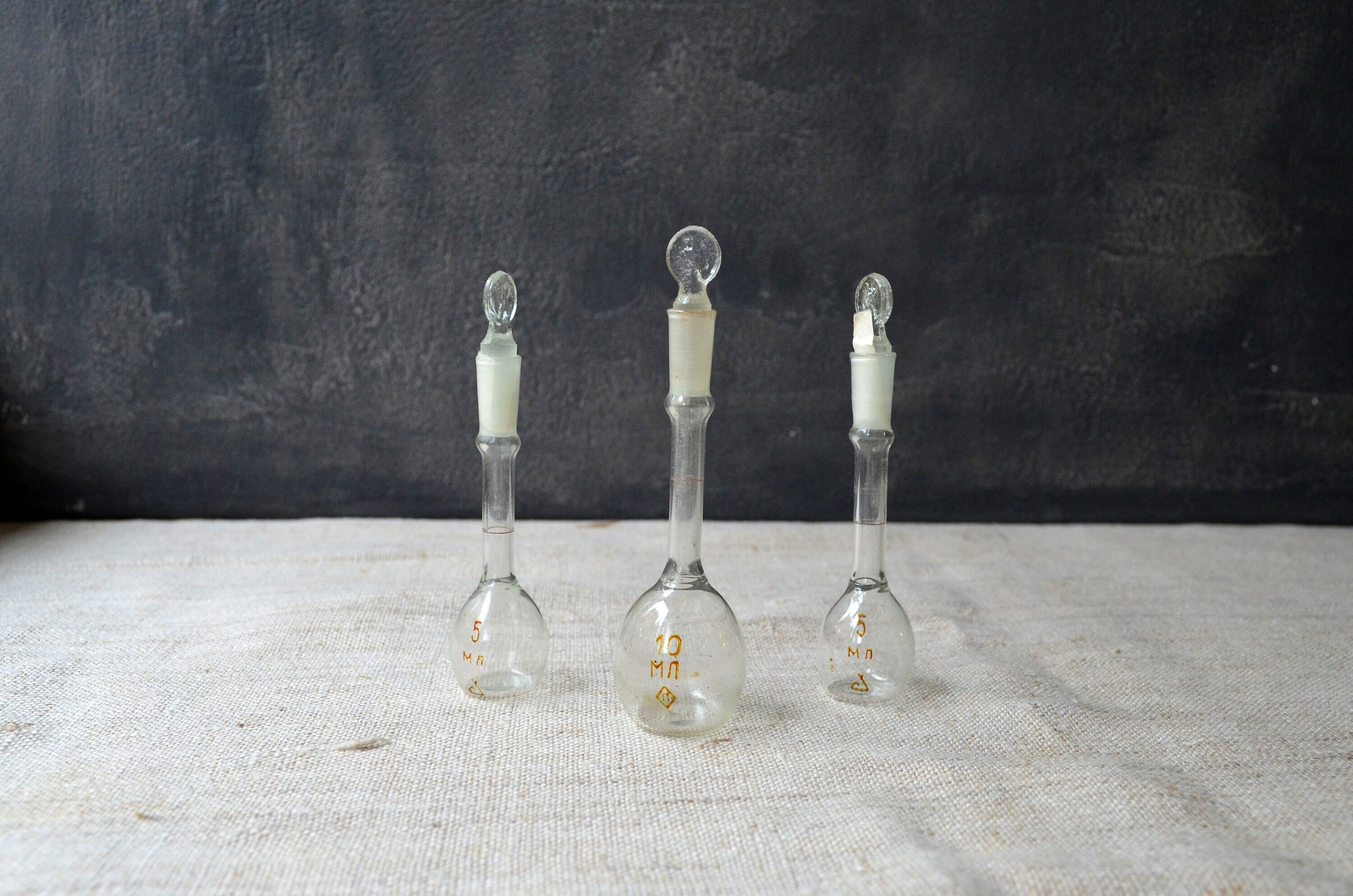 Set of 3 Clear Glass Small Bottle With Lid Miniature Medical Bottle ...