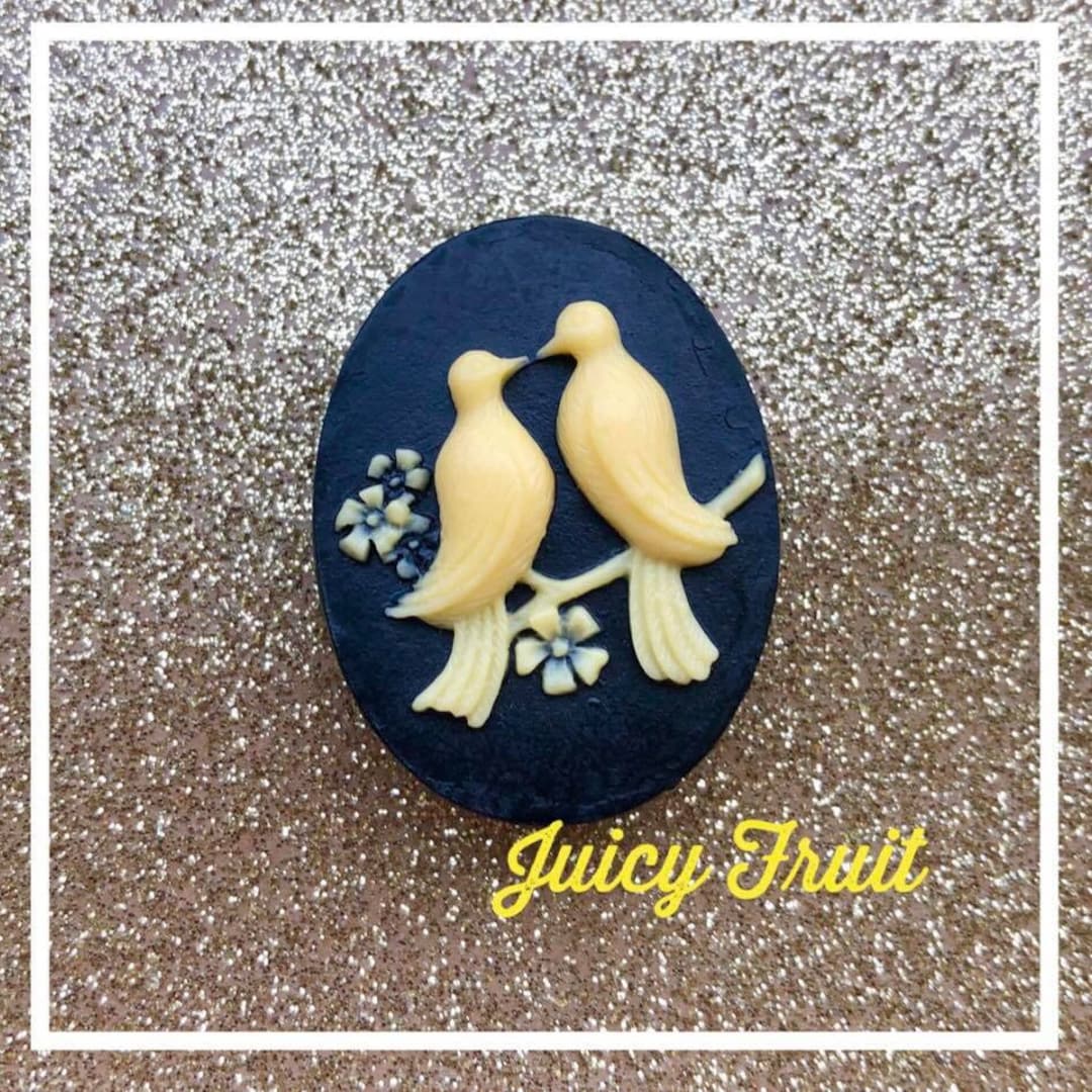 Bird Brooch Cameo Pin Retro Birds Badge Vintage Repro Pinup Brooch ...