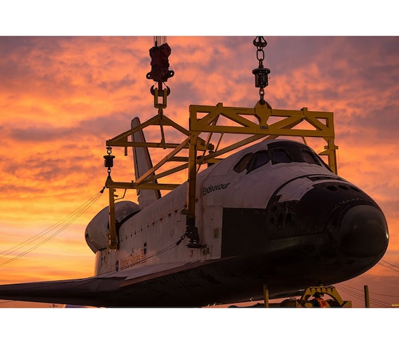 Space Shuttle Crane Lift at Sunrise Space Photo Print | Etsy
