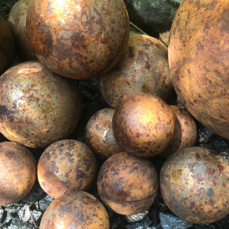 Rusty Metal Garden Balls Set, Rustic Corten Steel Yard Art, Lawn ...