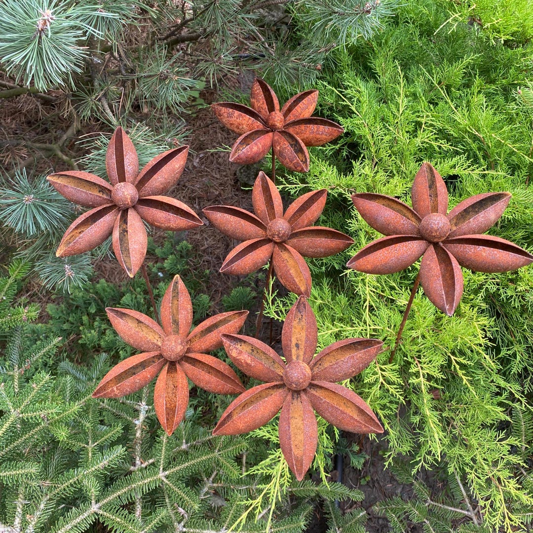 Rusty Metal Star Anise Flowers Set of 6, Outdoor Garden Stakes, Rustic ...
