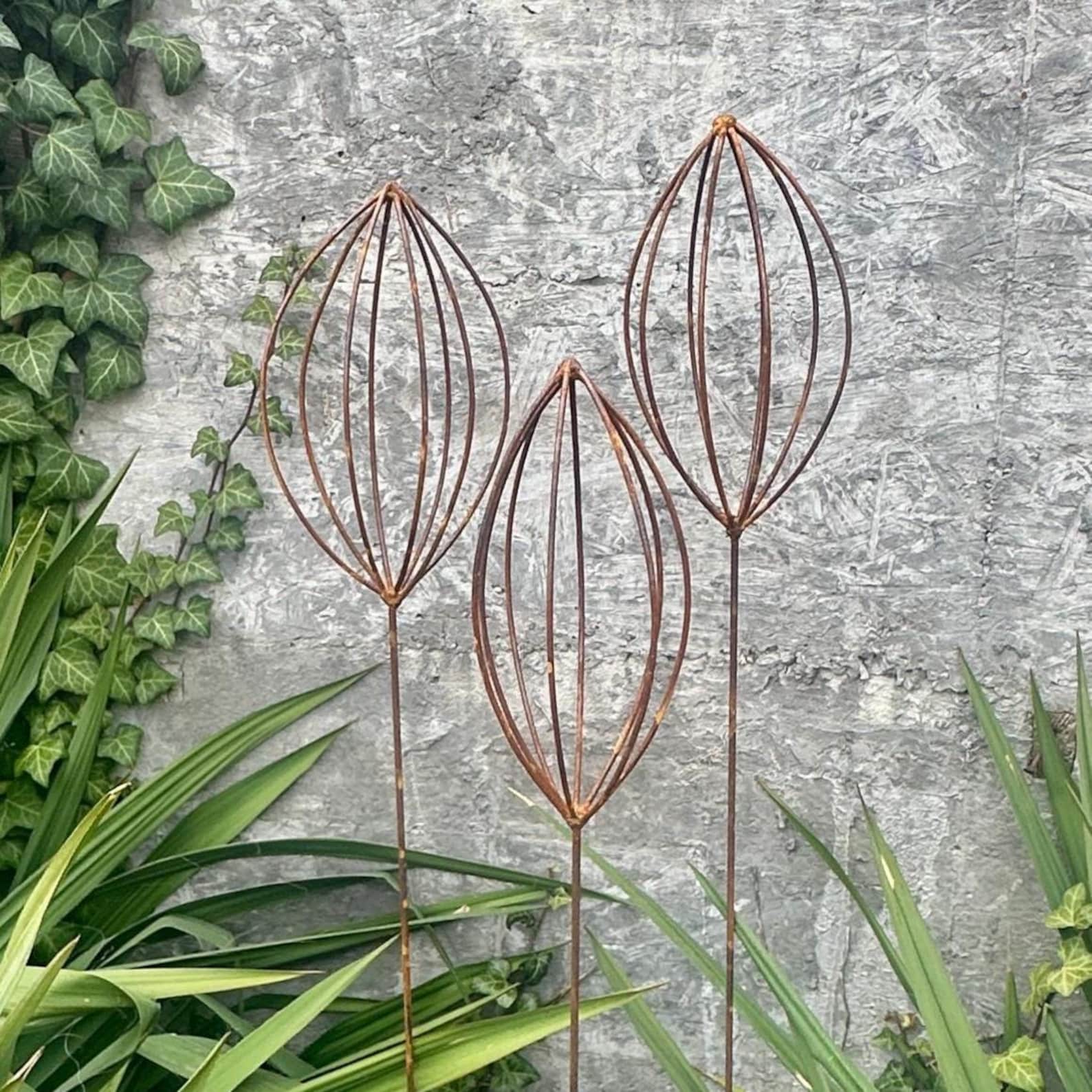 Rusty Finials Set of 3, Garden Stakes, Rustic Metal Ornaments, Outdoor ...
