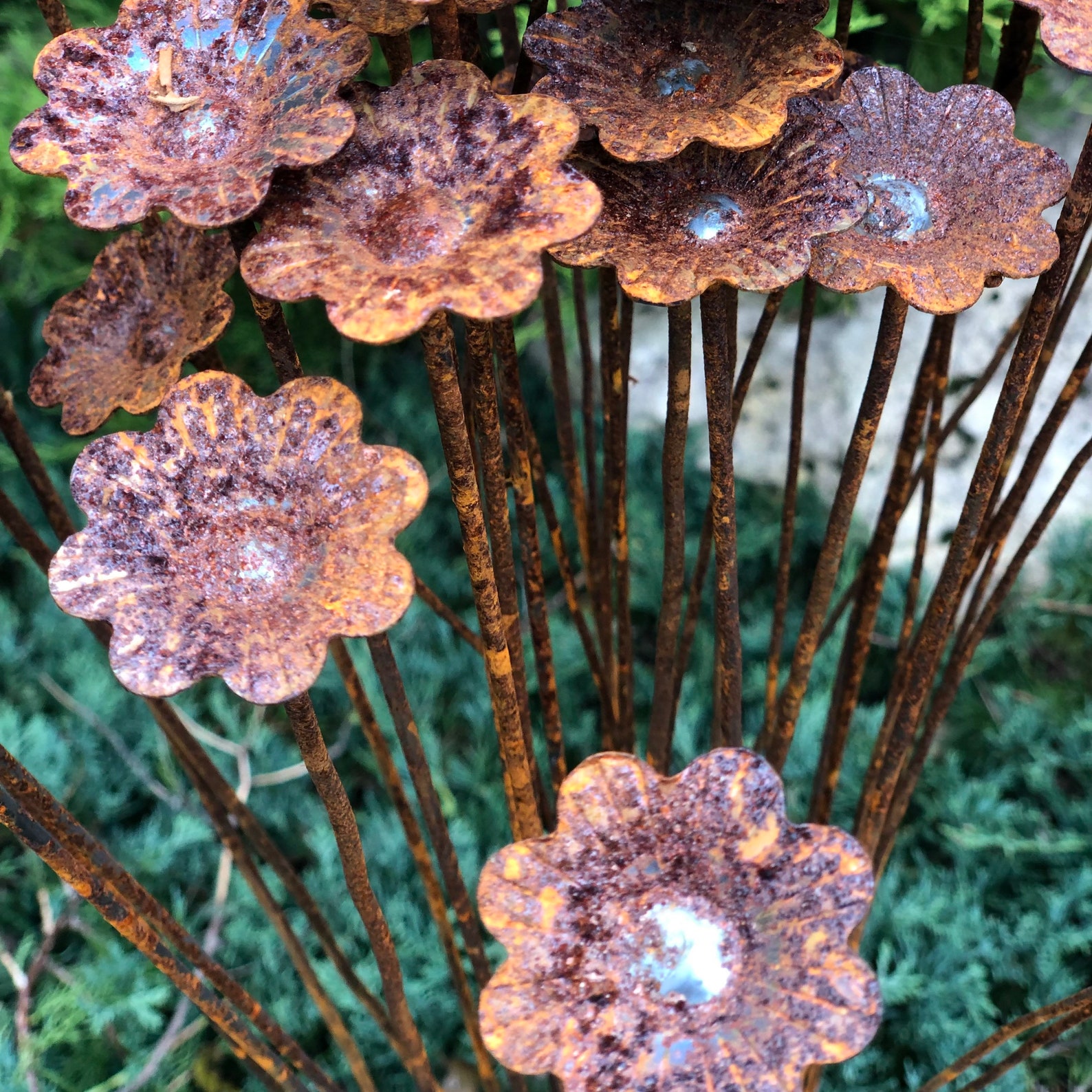 Rusty Flowers Set of 40, Flowers Garden Decor, Metal Garden Decor ...
