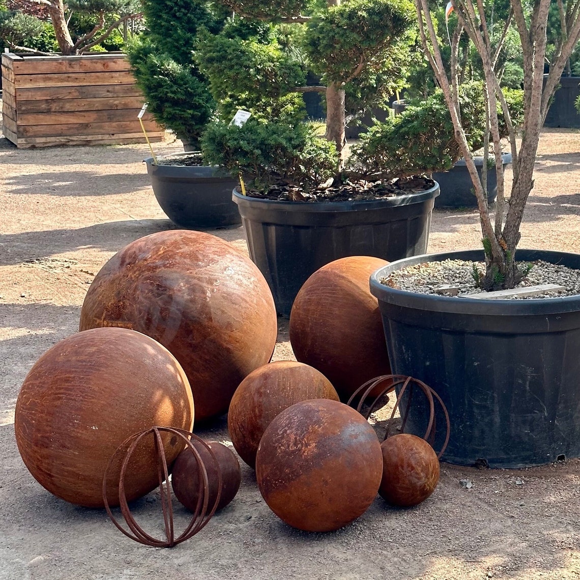 Big Set of Nine Rusty Metal Spheres 27”, 20”, 14” and 8” in Diameter ...
