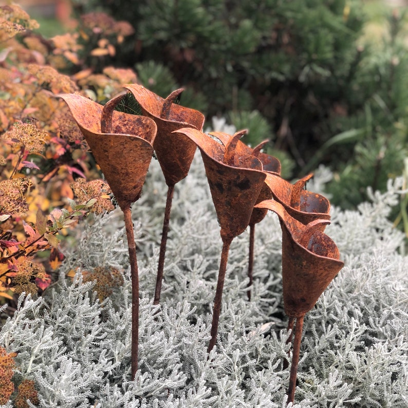 Rusty Flowers Set of 6 6 Rusty Flowers Garden Stakes Metal - Etsy Canada