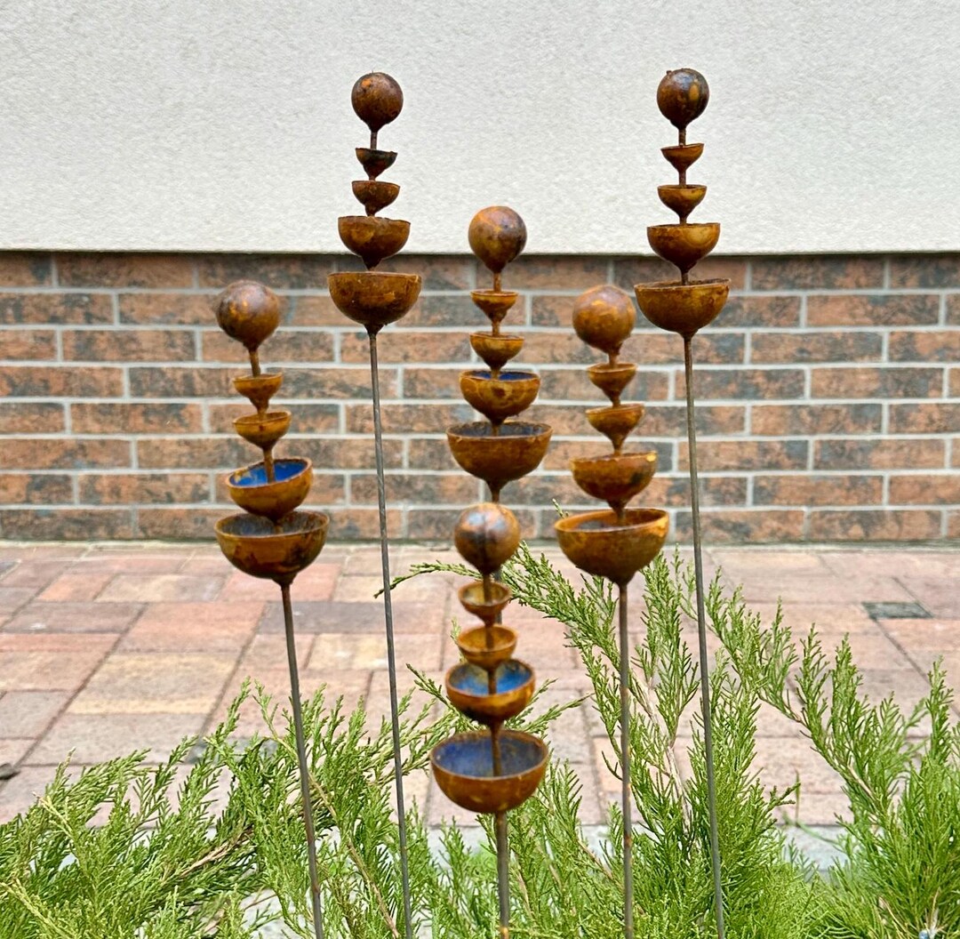 Rusty Outdoor Decor Set of 6 Tiny Flower Garden Stakes, Metal Flower ...