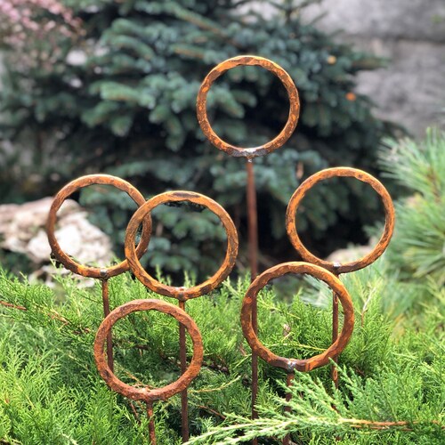 Set of 3 Rusty Metal Garden Stakes Rusty Garden Finials - Etsy
