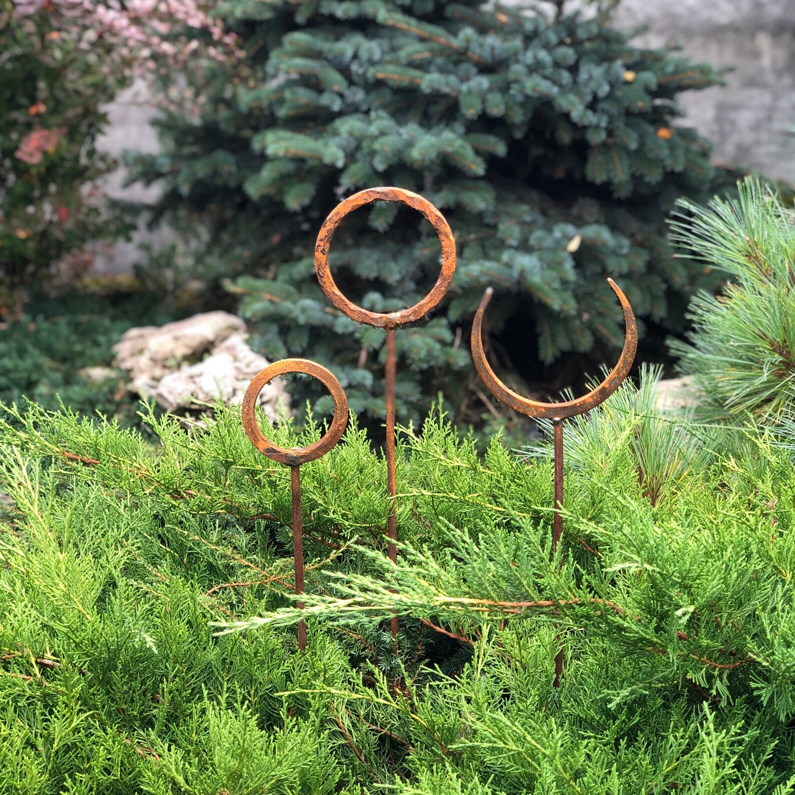 Set of 3 Rusty Metal Garden Stakes Rusty Garden Finials - Etsy