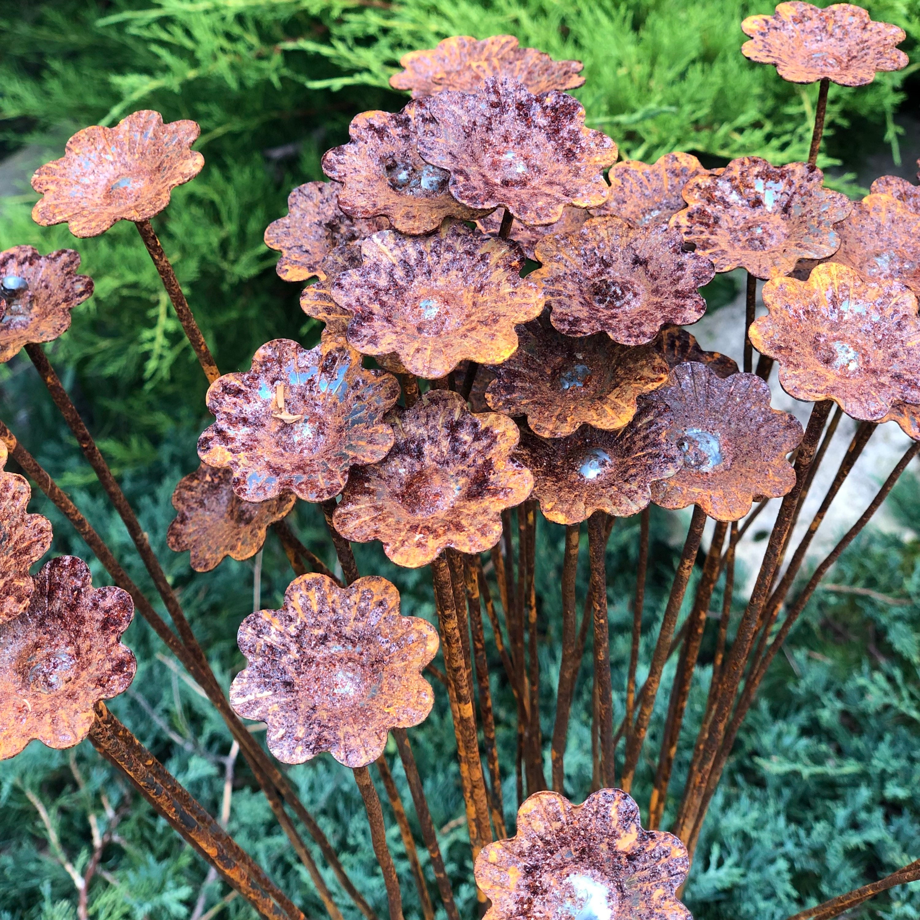Rusty Flowers Set of 40, Flowers Garden Decor, Metal Garden Decor ...
