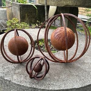 Set of 3 Rusty Metal Spheres Outdoor Garden Decor Zen Inspired Yard Art ...