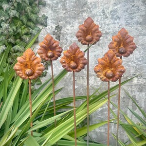 Rustic Garden Delight: Handcrafted Metal Flowers for Outdoor Decor ...