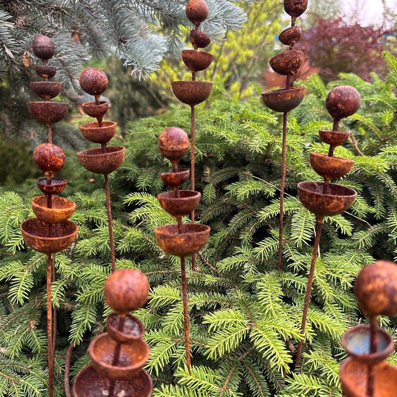 Set of 9 Rusty Garden Pegs With Tiny Flowers, Rustic Yard Art, Metal ...