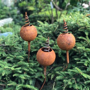 Rusty Flowers Set of 3, Rustic Garden Decor, Metal Garden Decor, Metal ...