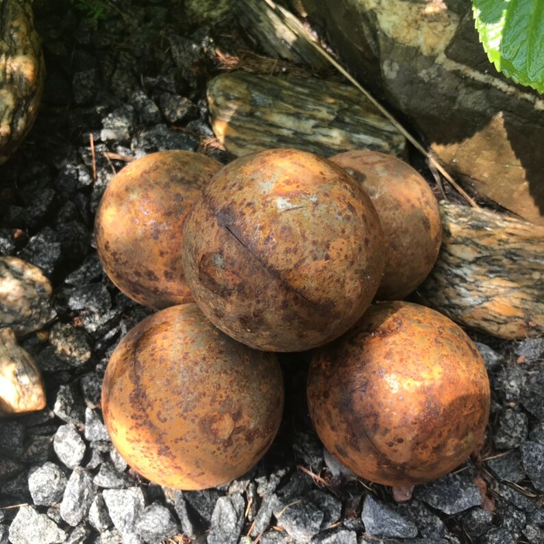 Rusty 35 Metal Balls Set Garden Decor Garden Art Rusty | Etsy