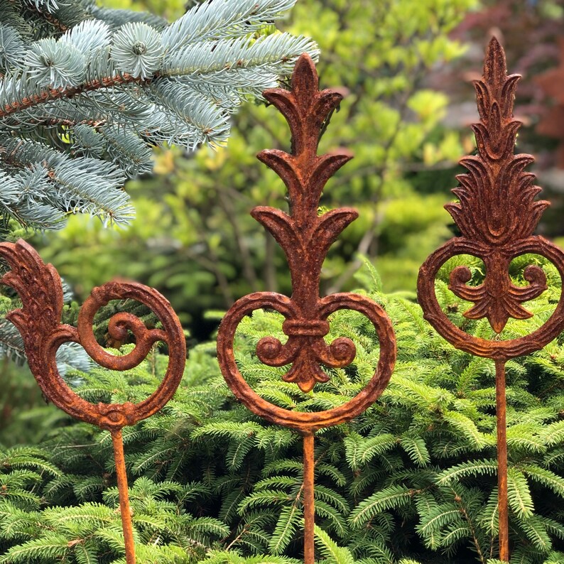 Rusty Metal Garden Stakes Rusty Garden Finial Metal Garden - Etsy