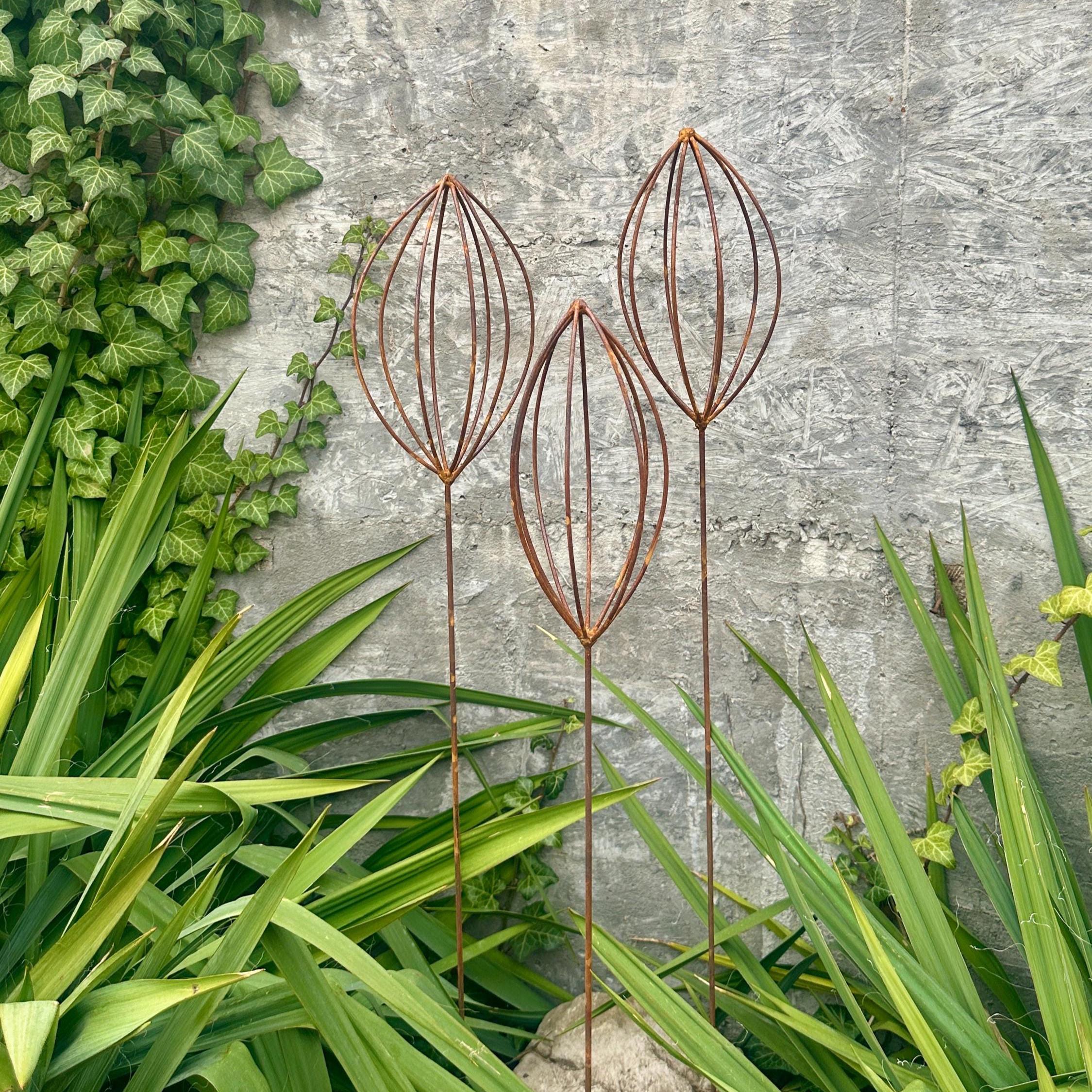 Rusty Finials Set of 3, Garden Stakes, Rustic Metal Ornaments, Outdoor ...