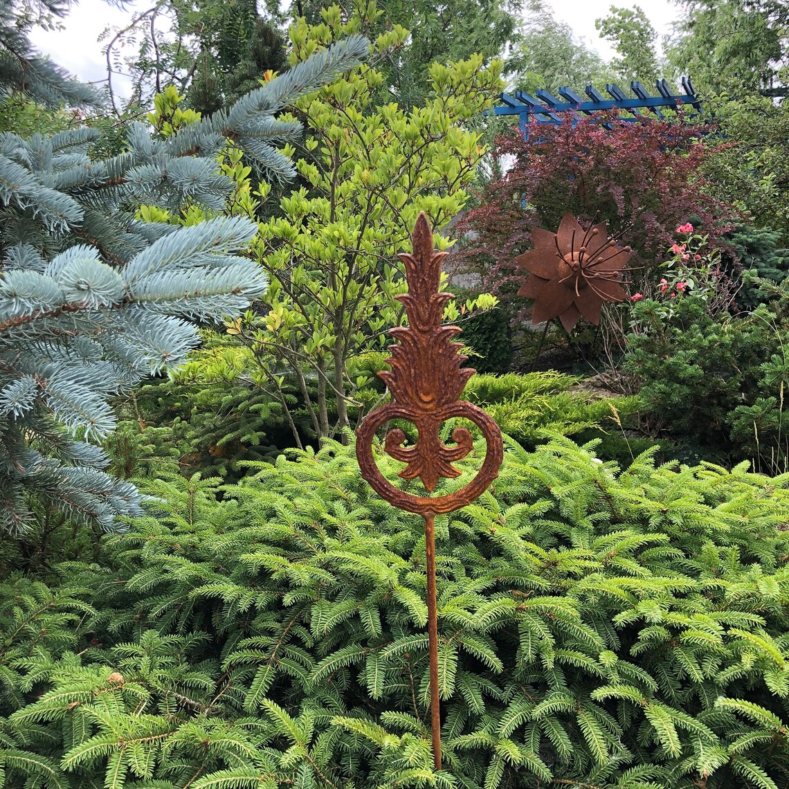 Rusty Metal Garden Stakes Rusty Garden Finial Metal Garden - Etsy