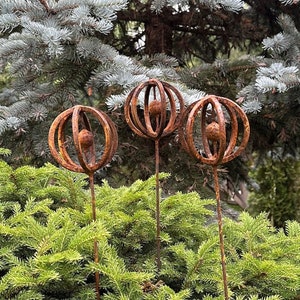 Modern Minimalist Garden Stakes, Rusty Metal Garden Outdoor Decor - Etsy