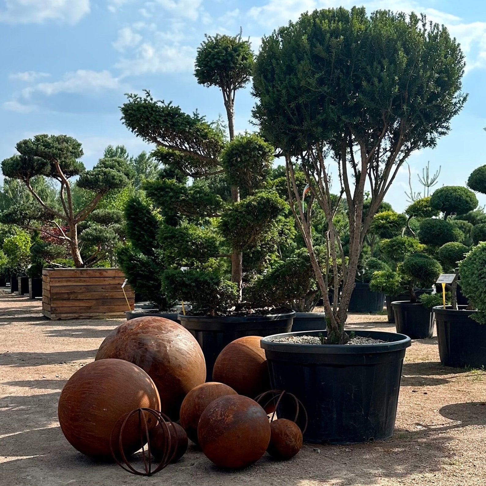 Big Set of Nine Rusty Metal Spheres 27”, 20”, 14” and 8” in Diameter ...