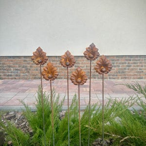 Rustic Garden Delight: Handcrafted Metal Flowers for Outdoor Decor ...