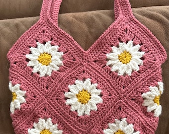 Daisy Flower Granny Square Crocheted Bag for You to Make and Keep PDF ...