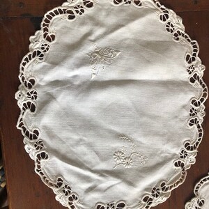 Set of Four Vintage/antique Linen Dresser Doilies With Handmade Lace ...