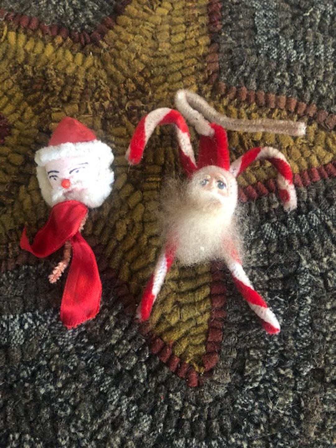 Two Vintage Pipe Cleaner Santa Christmas Decorations - Etsy