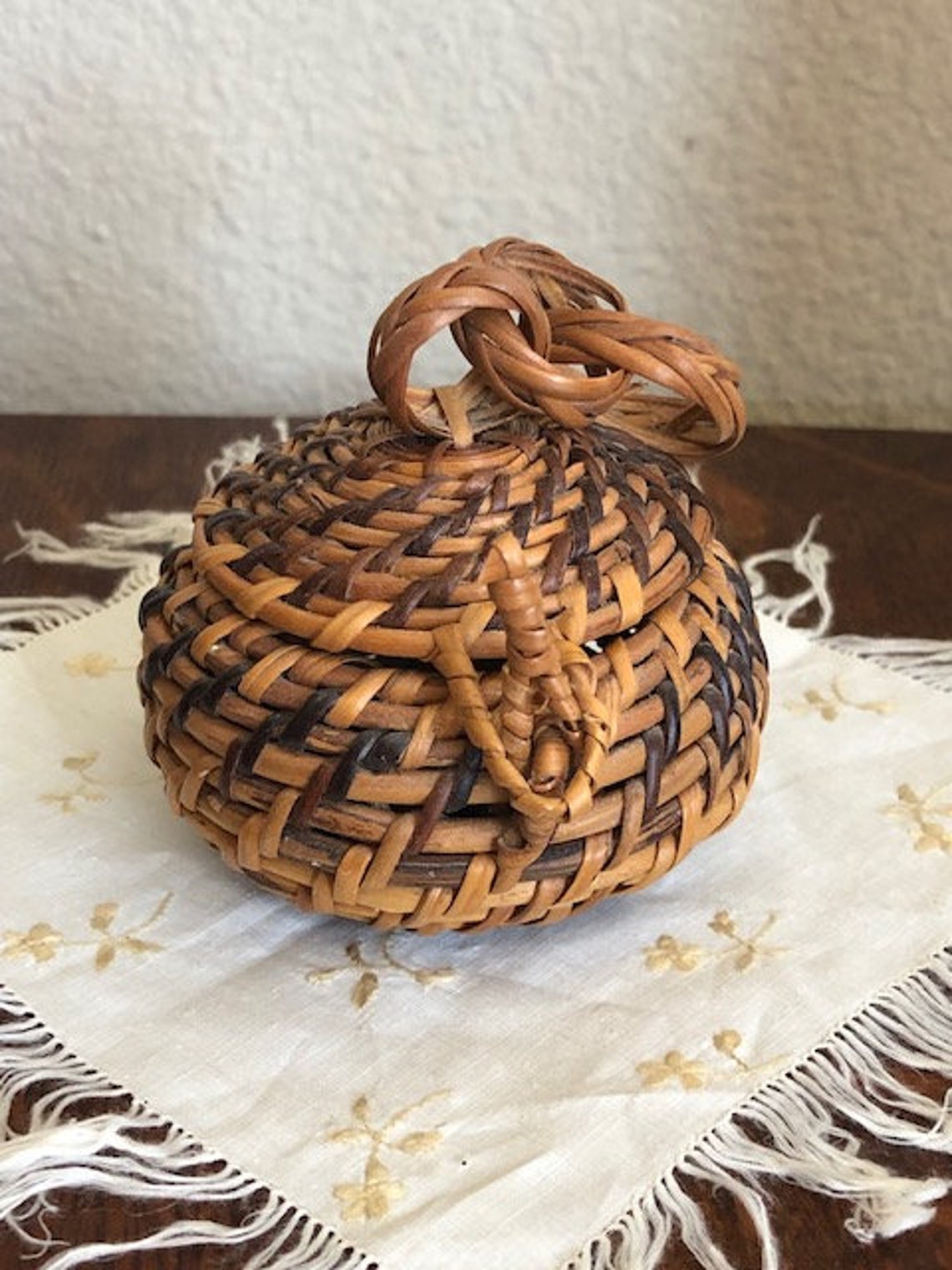 Vintage Native American Hand Woven Basket | Etsy