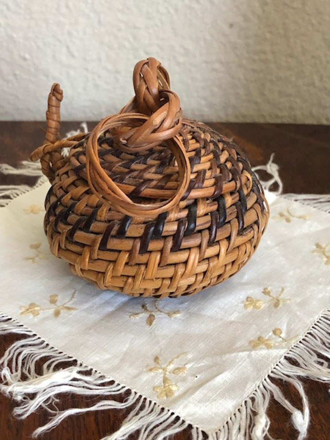 Vintage Native American Hand Woven Basket | Etsy