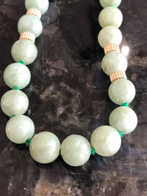 Vintage Green Jade Beaded Necklace 24 Jade and 14K Gold | Etsy