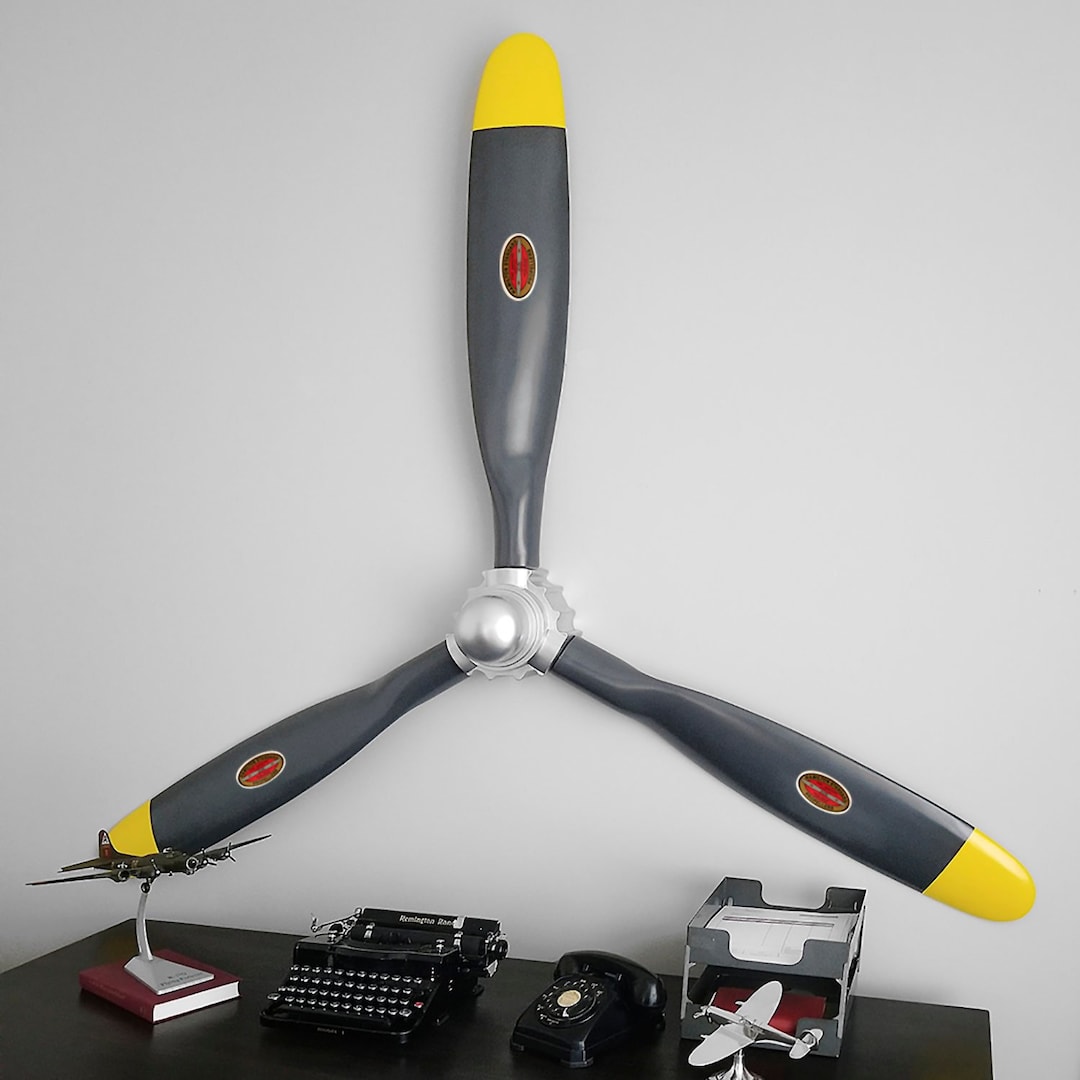 B-17 Flying Fortress Replica Propeller, Silver Hub - Etsy