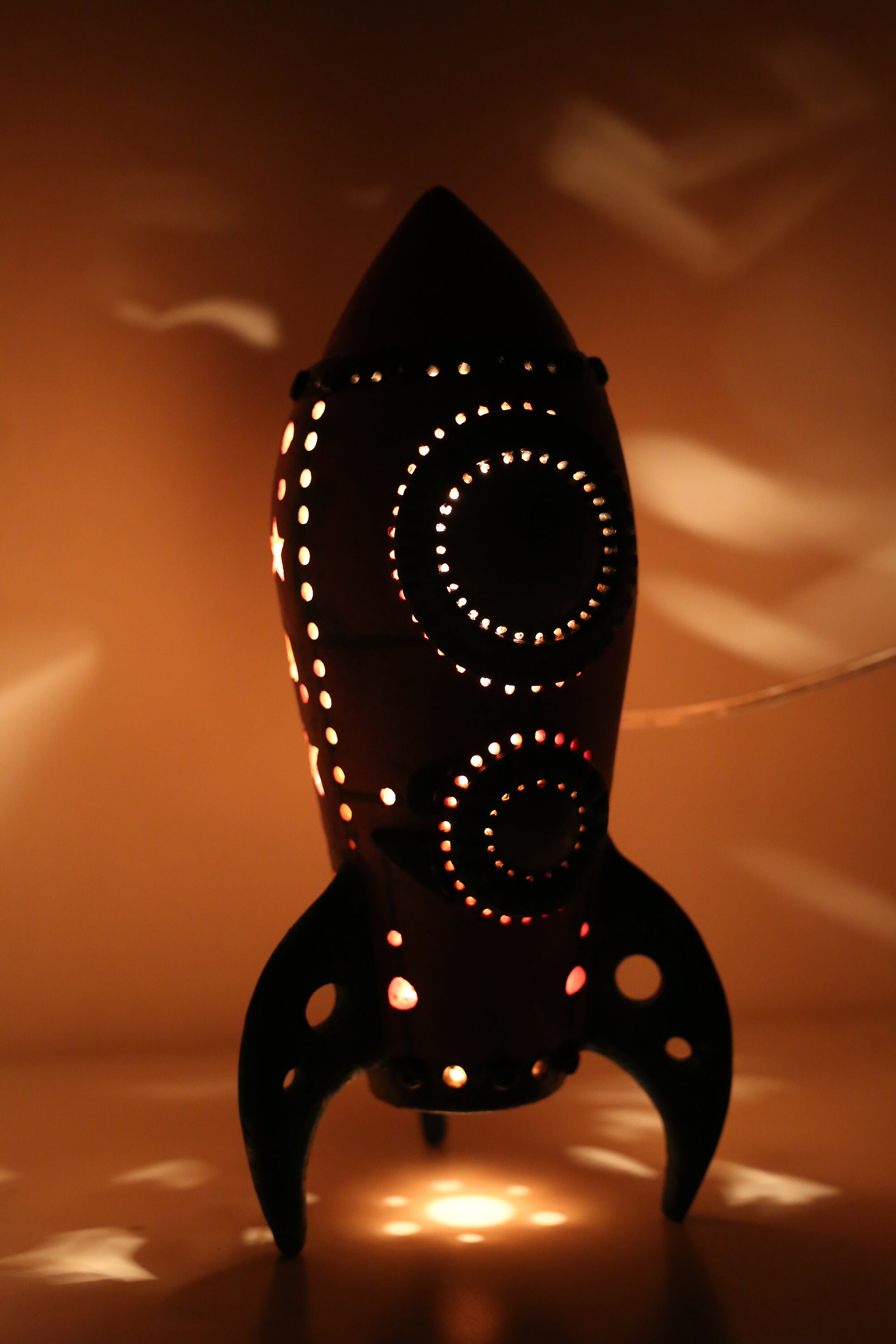 Felix 50s Style Pink Ceramic Rocket Light Sculpture. Perfect Gift for ...