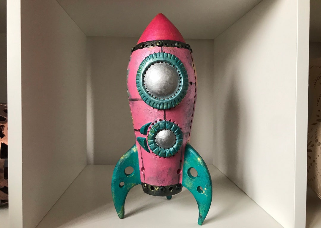 Felix 50s Style Pink Ceramic Rocket Light Sculpture. Perfect Gift for ...