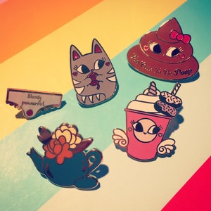 Cute Poop Enamel Pin | Cute Pin, Pin Mignon, Pin Crotte, Pin Caca, Pin ...