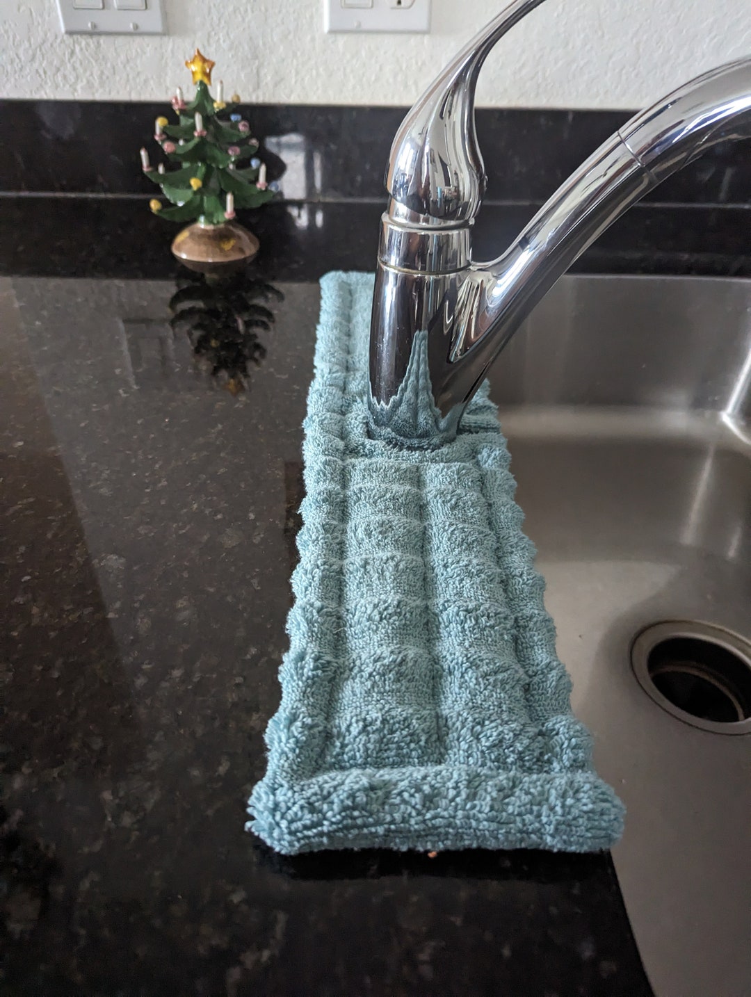 Drip Catcher/minimal Coverage Sink Drying and Splash Mat - Aqua Ridges ...
