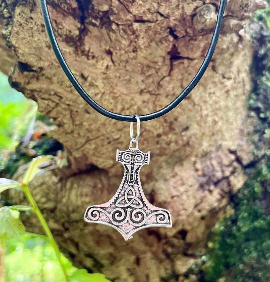 STRENGTH BRAVERY Pagan Wiccan Nordic Norse Viking Mjolnir God of ...
