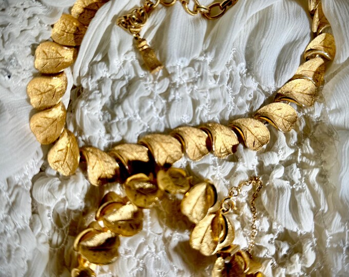Vintage 1950’s Francios Gold Leaf Link Bracelet and Necklace Set - Etsy