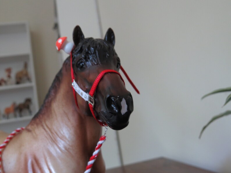 Toadstool Traditional Model Horse Halter and Lead Rope Set Fist 1/9 ...