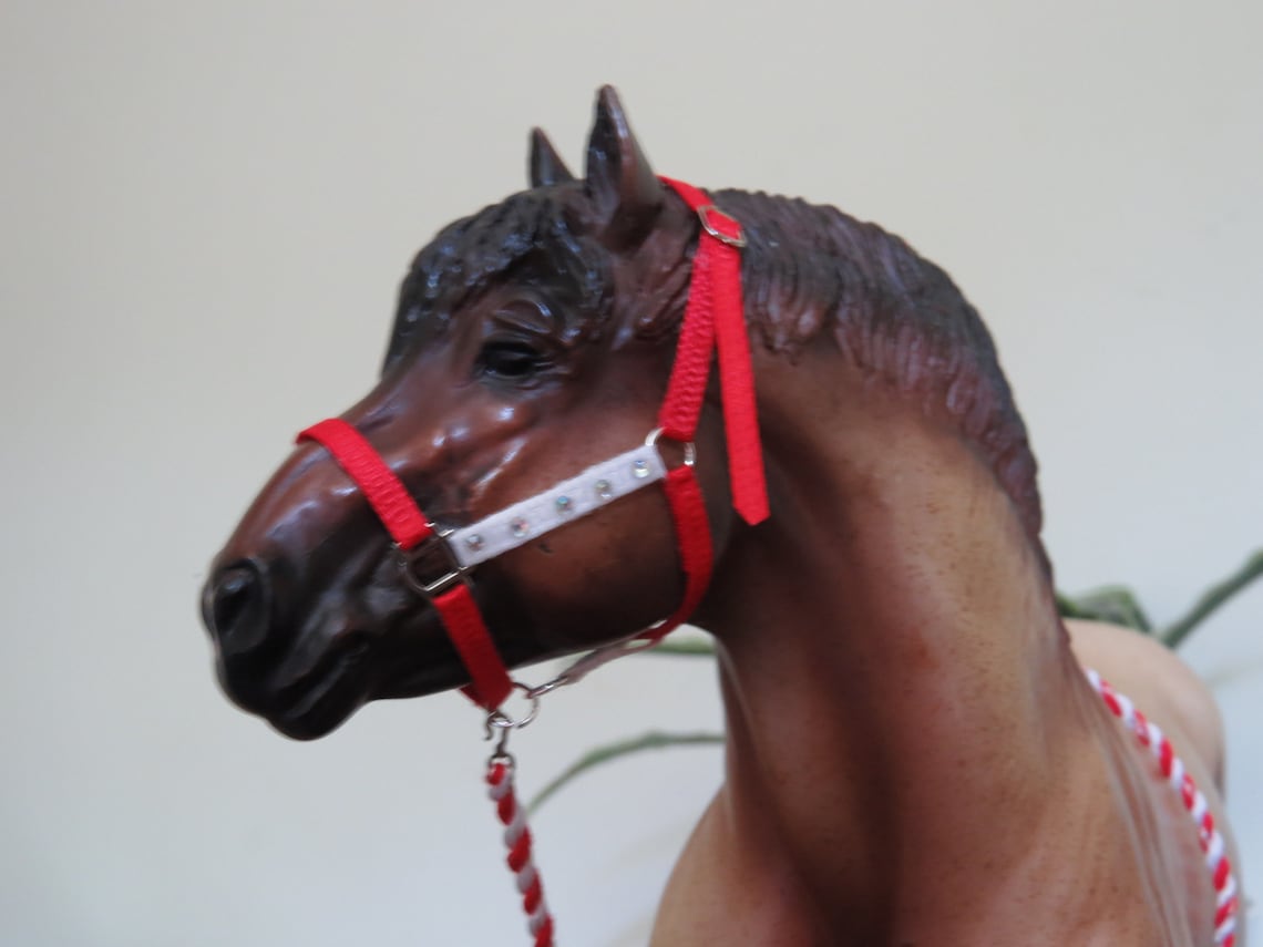 Toadstool Traditional Model Horse Halter and Lead Rope Set Fist 1/9 ...