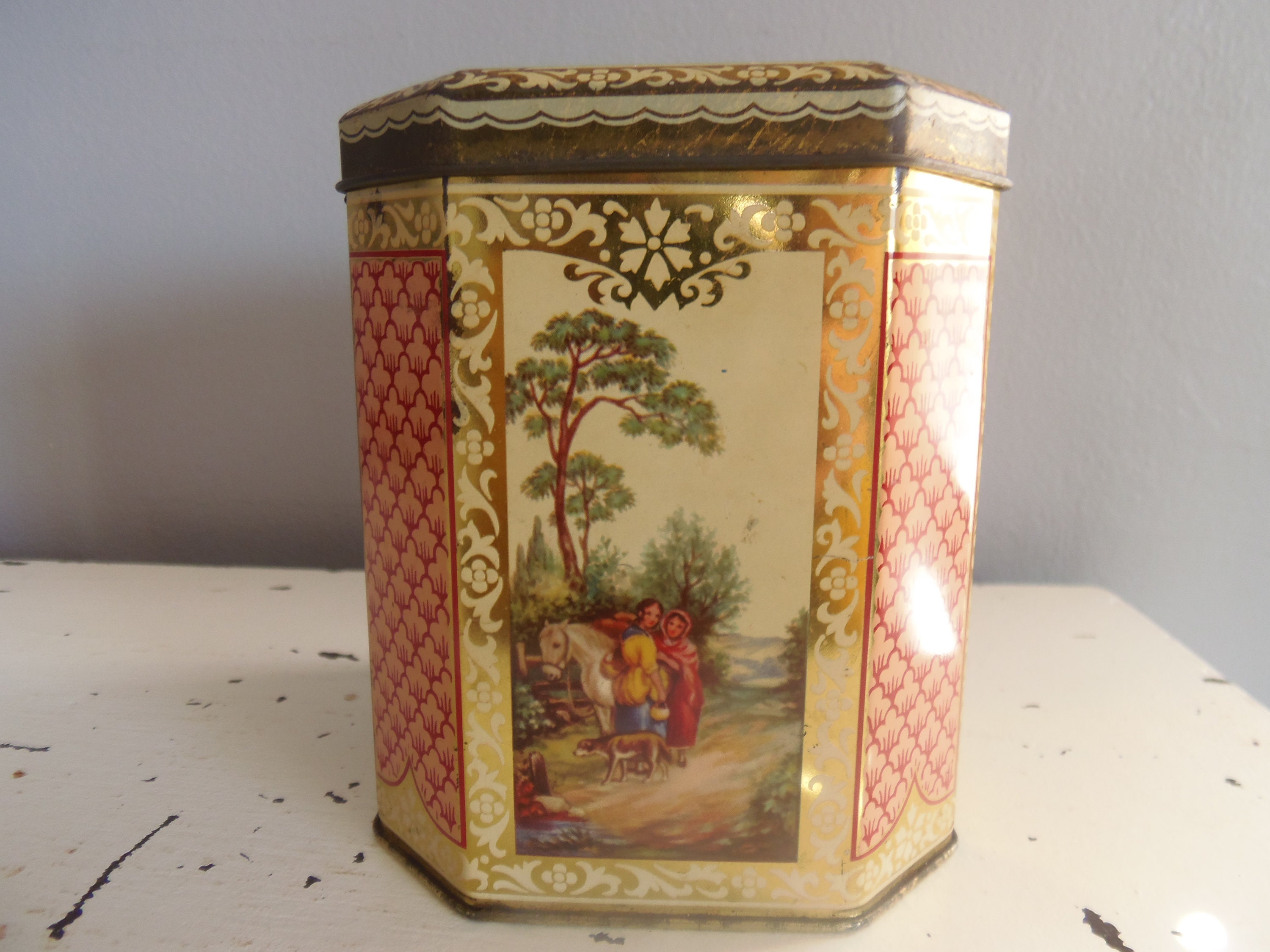 BISCUIT TIN - Etsy