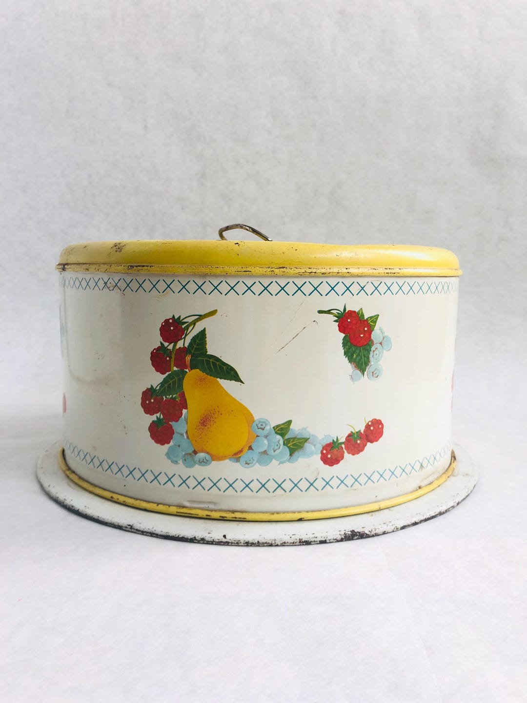 Vintage Round Cake Carrier, MCM Fruit Motif Cake Carrier, Vintage Baker ...