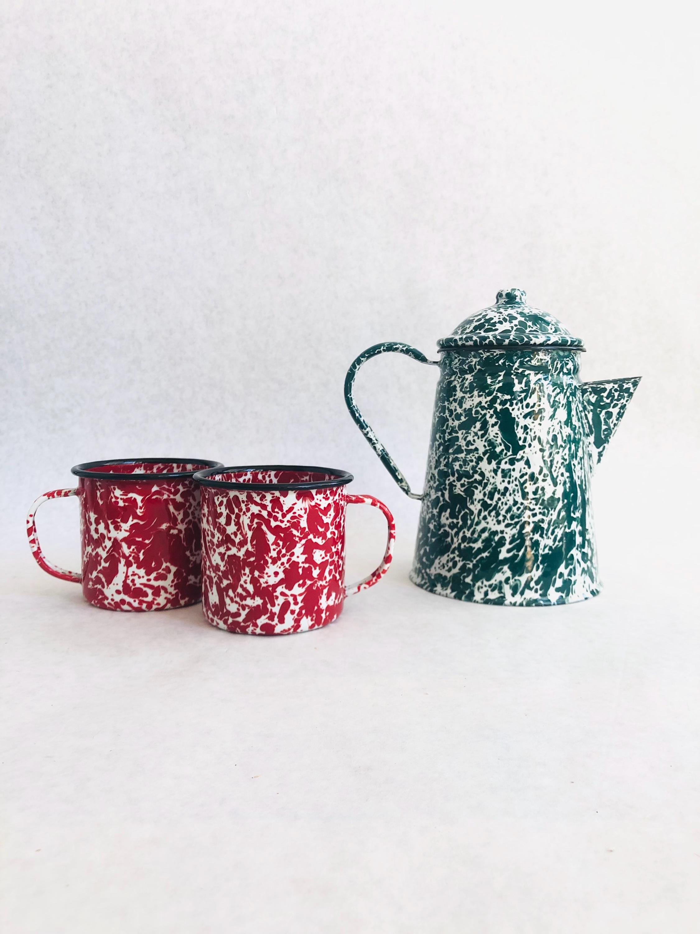 Vintage Splatter Enamelware Coffee Set, Green Kettle and Red Mugs - Etsy