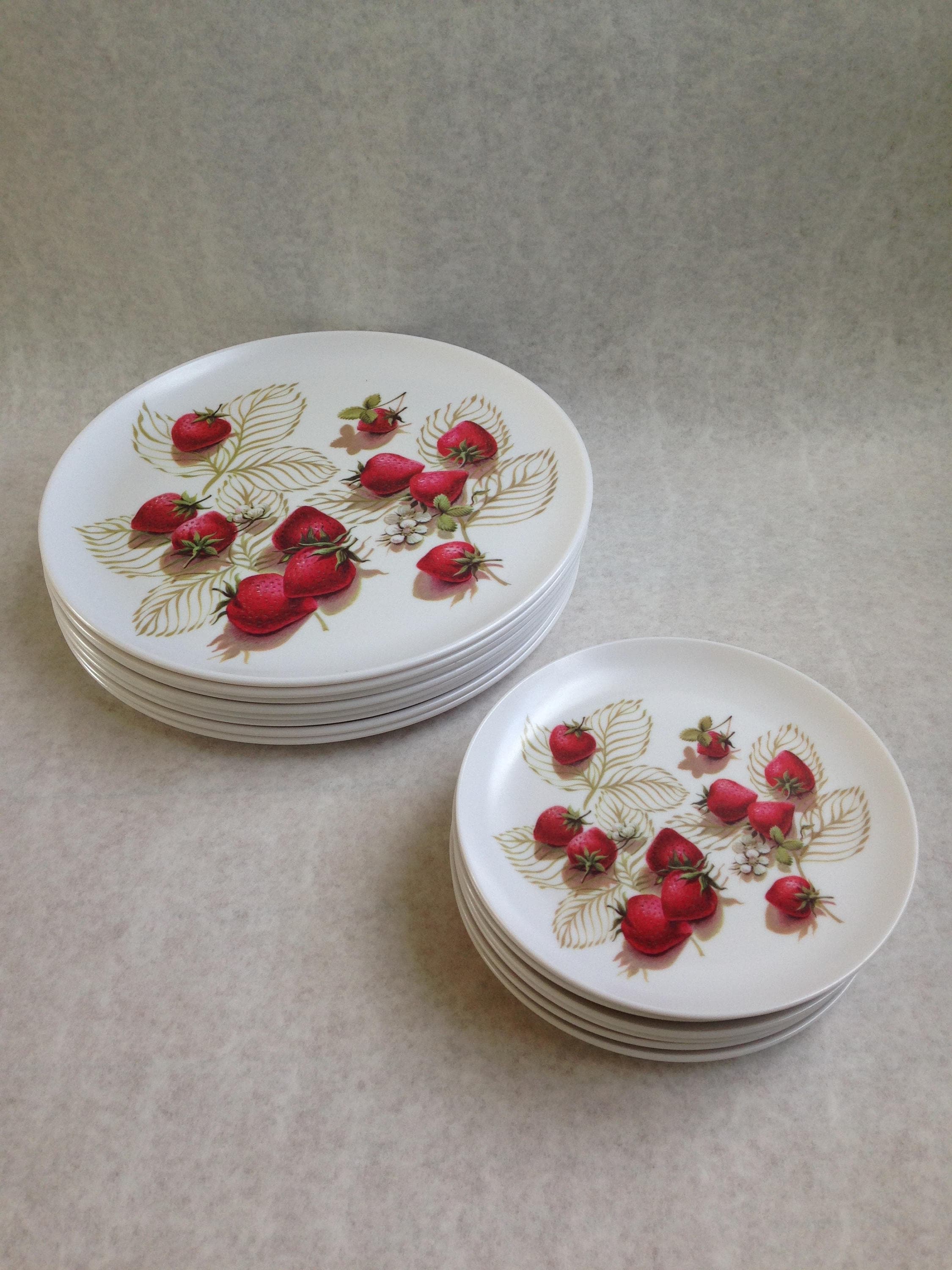 Vintage strawberry melamine dinner and dessert plates | Etsy