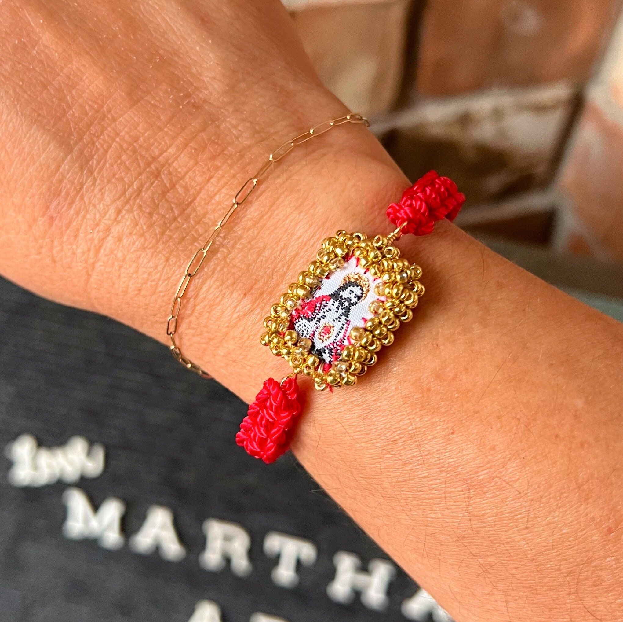 Pulsera ESCAPULARIO Hecha a Mano / Pulsera Religiosa/ Regalo Católico ...