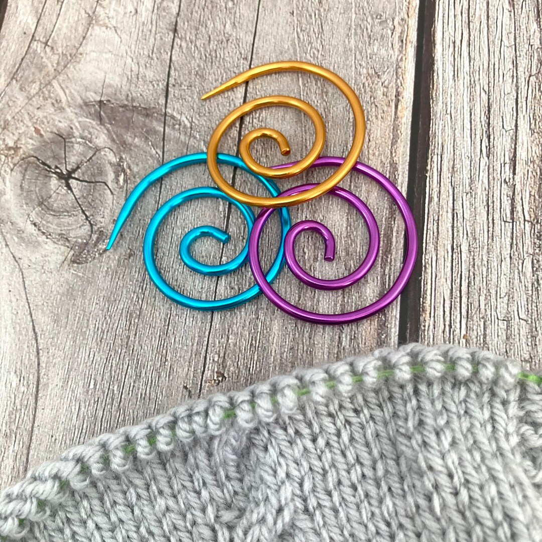 Spiral Cable Knitting Needle, Select Colour. Gift for Knitters. Purple ...