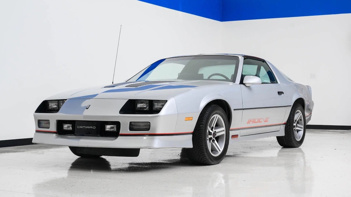 1985 Chevy Camaro IROC-Z silver Poster 24x36 Inches - Etsy