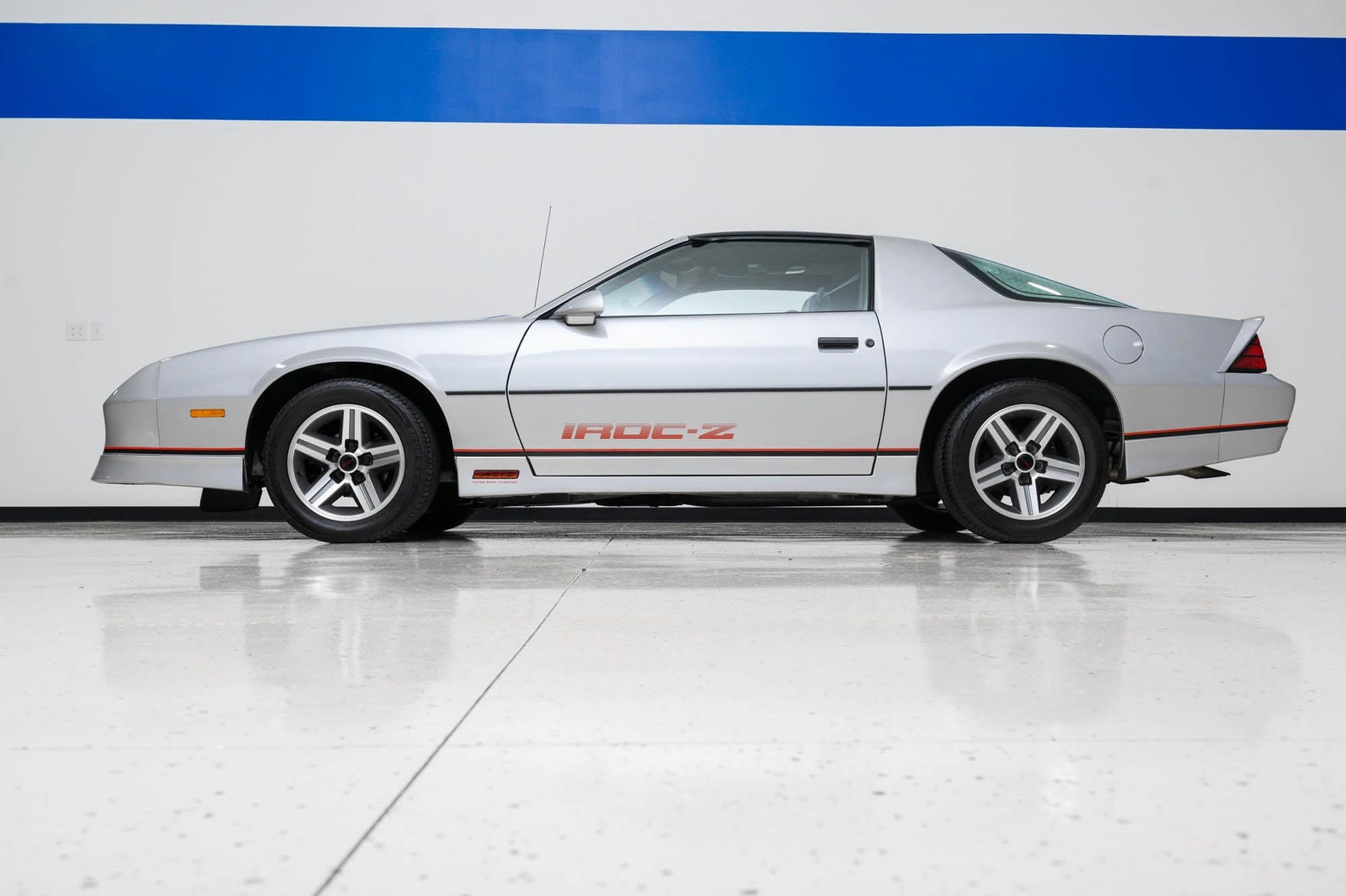 1985 Chevy Camaro IROC-Z Silver | Poster | 24x36 Inches - Etsy