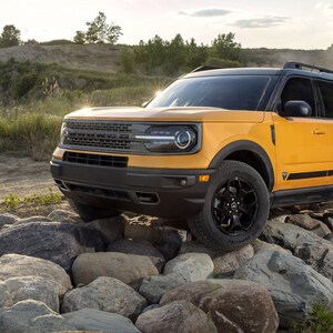 2021 Ford Bronco on Rocks Poster 24x36" | SPORTS SUV, Wall Art - Etsy