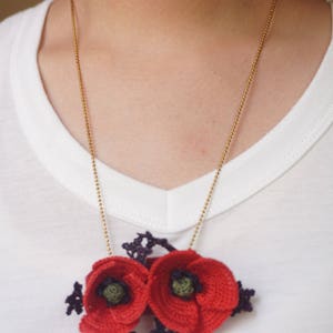 Crochet Poppy Chain Necklace - Etsy