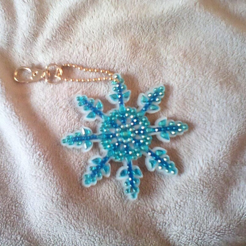Snowflake Keychain - Etsy